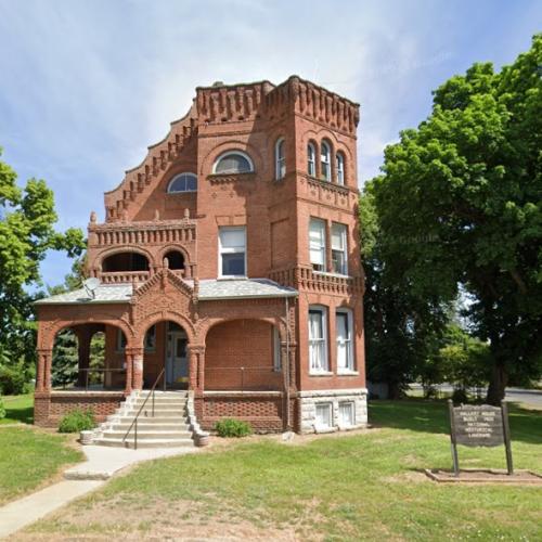 Hallett House in Medical Lake, WA - Virtual Globetrotting