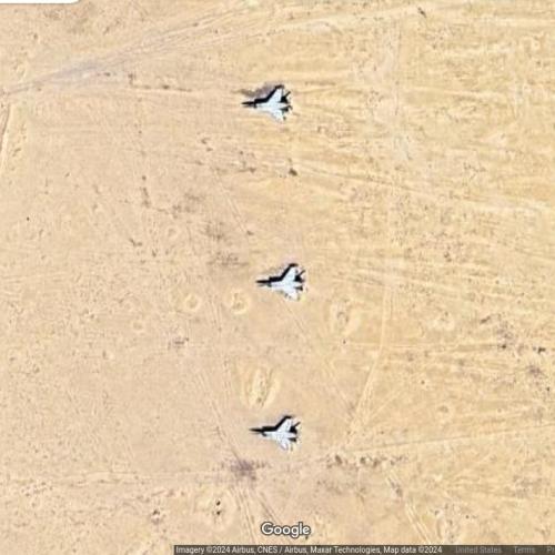 Syrian MiG-25s in Tiyas, Syrian Arab Republic (Google Maps)