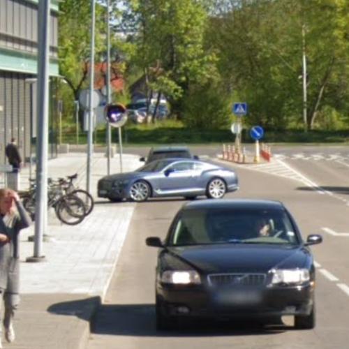 Bentley Continental GT in Vilnius, Lithuania (Google Maps)