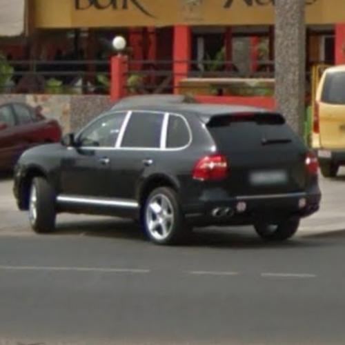 Porsche Cayenne in Accra, Ghana (Google Maps)