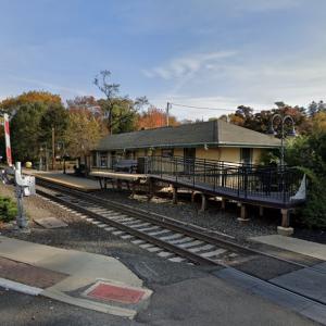 Montvale station in Montvale, NJ - Virtual Globetrotting