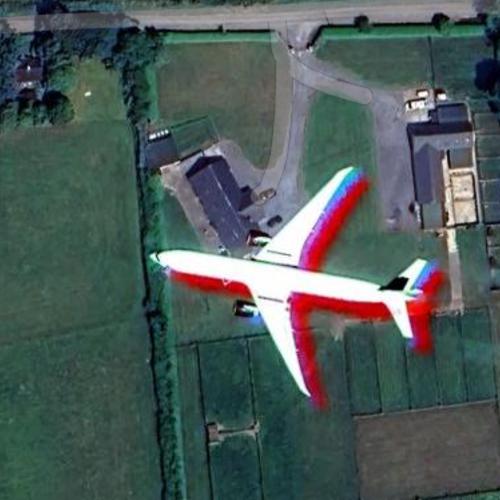 Plane in flight in Cashel, Ireland (Google Maps)