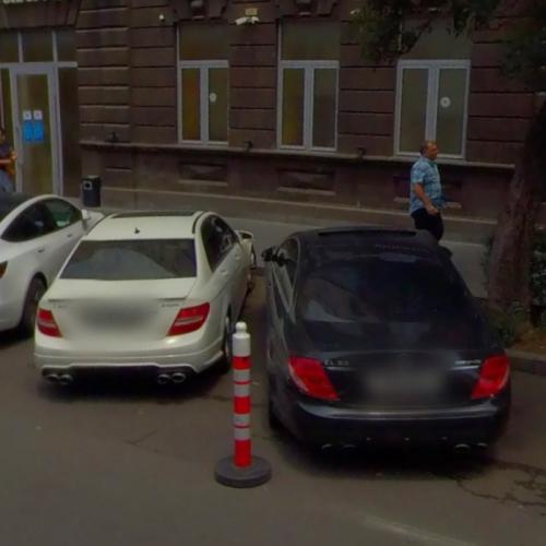 Mercedes AMG C63 and CL63 in Yerevan, Armenia (Google Maps)