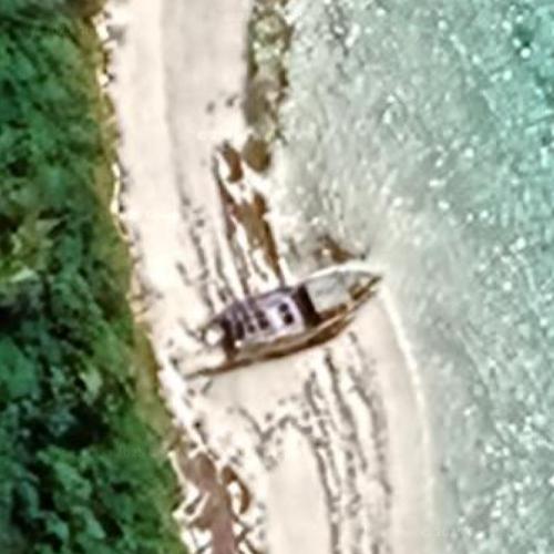 Shipwreck in Coetivy, Seychelles (Google Maps)