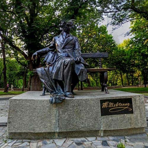 Monument to Taras Shevchenko in Chernihiv, Ukraine (Google Maps) (#3)