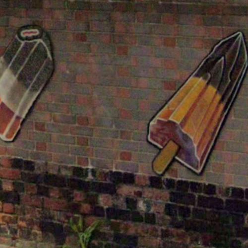 Ice cream Graffiti in Weymouth, United Kingdom (Bing Maps)