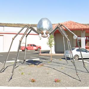 Giant License Plate Spider in St George, UT - Virtual Globetrotting