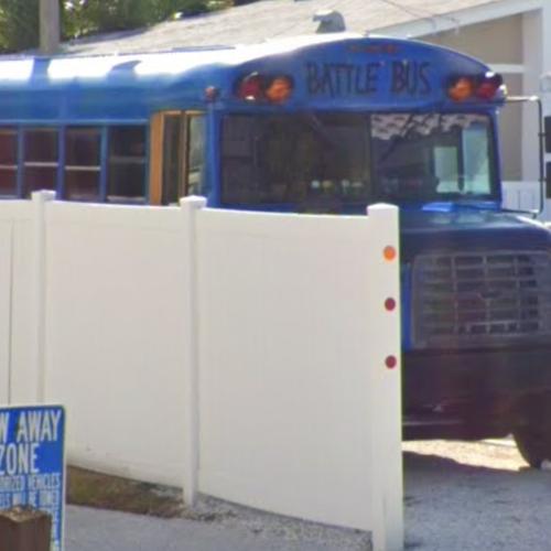 Fortnite battle bus in Indian Rocks Beach, FL (Google Maps)