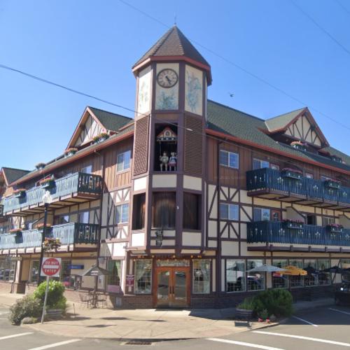 Mount Angel Glockenspiel in Mount Angel, OR (Google Maps)