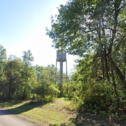 Knob Noster water tower in Knob Noster, MO (Google Maps)