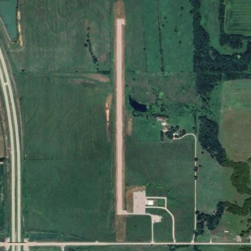 Linn County Airport in Pleasanton, KS (Google Maps)