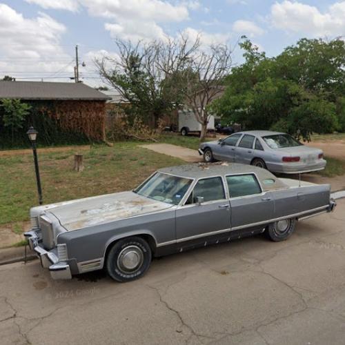Lincoln Continental Mark V in Midland, TX (Google Maps)