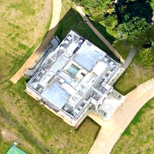Claremont House in Esher, United Kingdom (Google Maps)