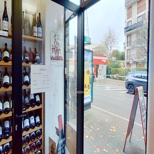 French Wine Store in Paris, France (Google Maps)