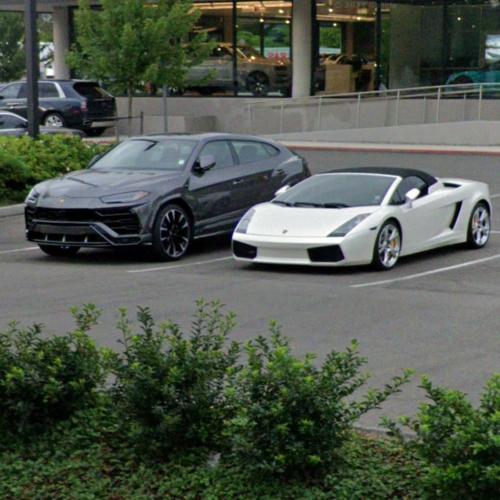 Lamborghini Gallardo spyder x Urus in Bellevue, WA (Bing Maps) (#2)