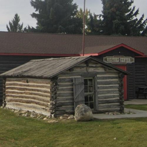 "Liver-Eating" Johnson aka Jeremiah Johnson's cabin in Red Lodge, MT - Virtual Globetrotting