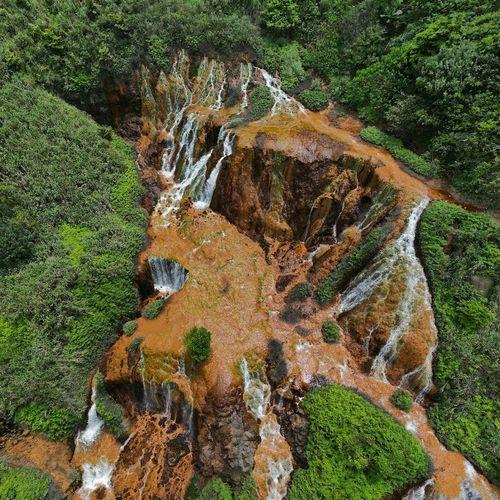 Golden waterfall in New Taipei City, Taiwan - Virtual Globetrotting