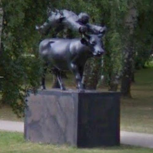 Levitating above a cow in Ventspils, Latvia - Virtual Globetrotting