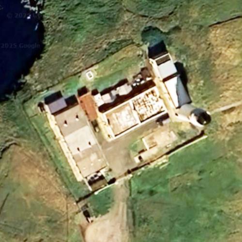 Tiumpan Head Lighthouse - Kennels & Cattery in Portvoller, United ...