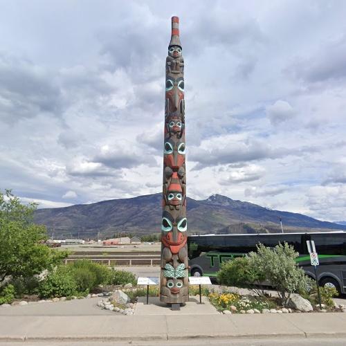 Two Brothers Totem Pole in Jasper, Canada (Google Maps)