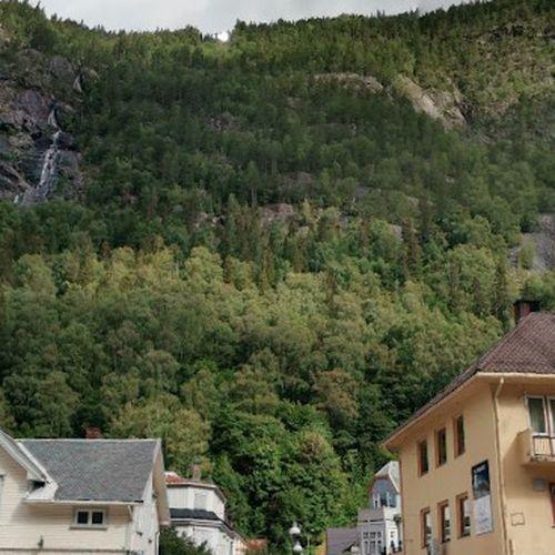 Giant sun mirrors of Rjukan in Rjukan, Norway (#2) - Virtual Globetrotting