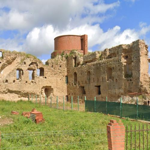 Castillo de los Velasco in Villalpando, Spain - Virtual Globetrotting