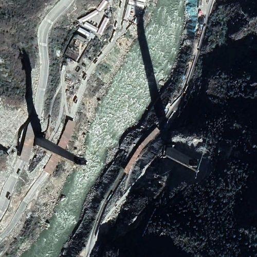 Hongqi Bridge collapse in Barkam, China (Google Maps)