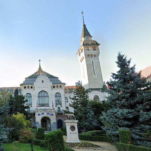 Prefect's Palace in Targu Mures, Romania (Google Maps)
