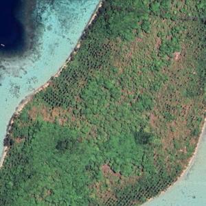 Menjangan Kecil Island in Genting Island, Indonesia - Virtual Globetrotting