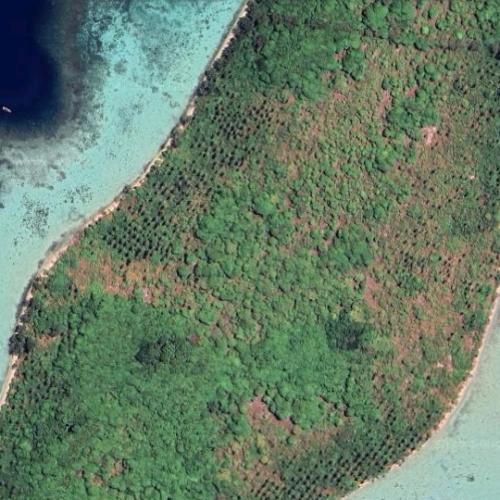 Menjangan Kecil Island in Genting Island, Indonesia - Virtual Globetrotting