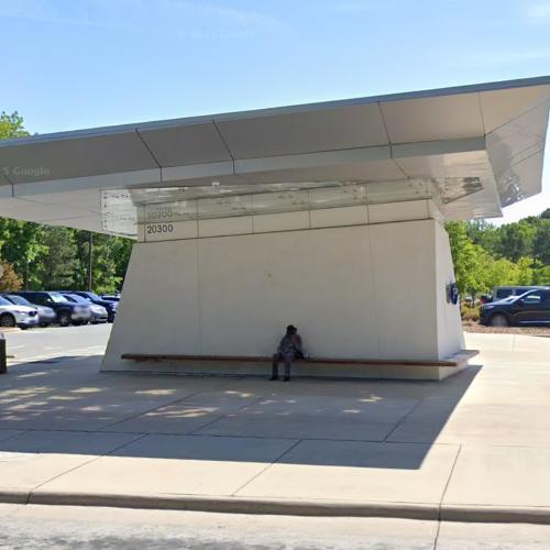'Surface' by Ivan Toth Depeña in Cornelius, NC - Virtual Globetrotting