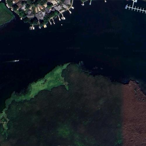 Conklin Bay in Syracuse, IN (Google Maps)