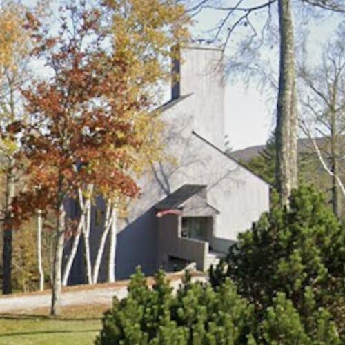 'McCune House' by Hobart Betts in Londonderry, VT (Google Maps)