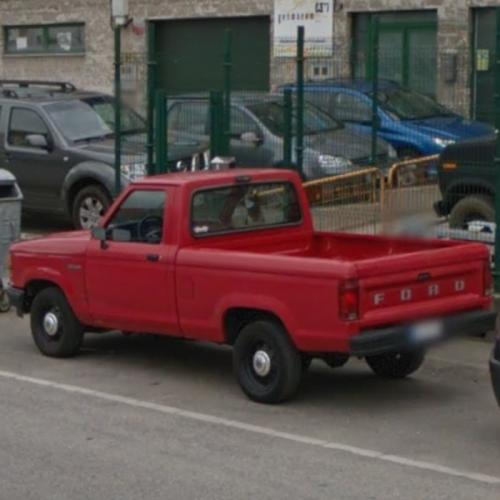 1990 Ford Ranger in LLanera, Spain - Virtual Globetrotting
