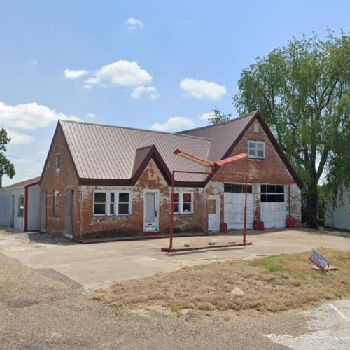 Long-ago Gas Station in Liberty, IL - Virtual Globetrotting