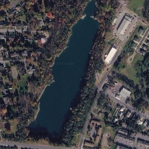 Lake Thomas in Martinsburg, WV (Google Maps)