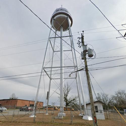 Newton water tower in Newton, AL (Google Maps)