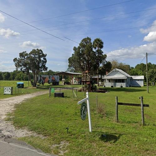 Eagle's Nest Farms in Crescent City, FL - Virtual Globetrotting