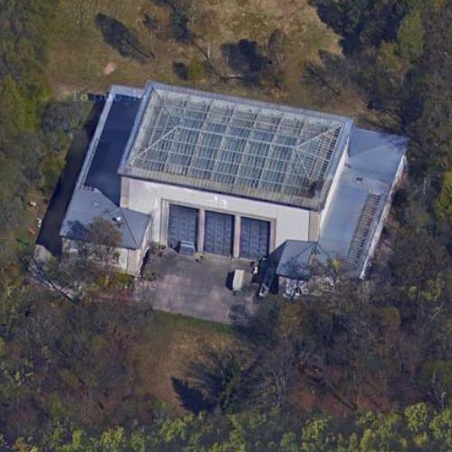 Third Reich sculptor Thorak's studio in Vaterstetten, Germany (Google Maps)